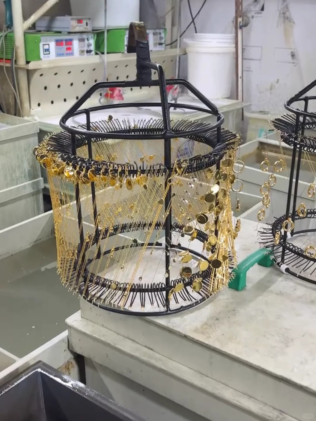 A_Complete_Guide_to_Jewelry_Plating-Types-Materials-Care-and_Selection ...